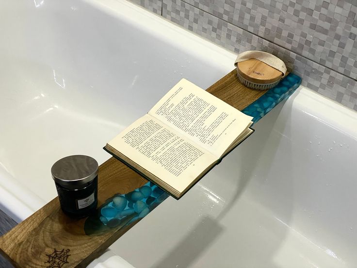 Making a Bath a Real Treat: How to Pick the Perfect Tub Tray? | ACE DECOR – ACE DECOR Bathroom